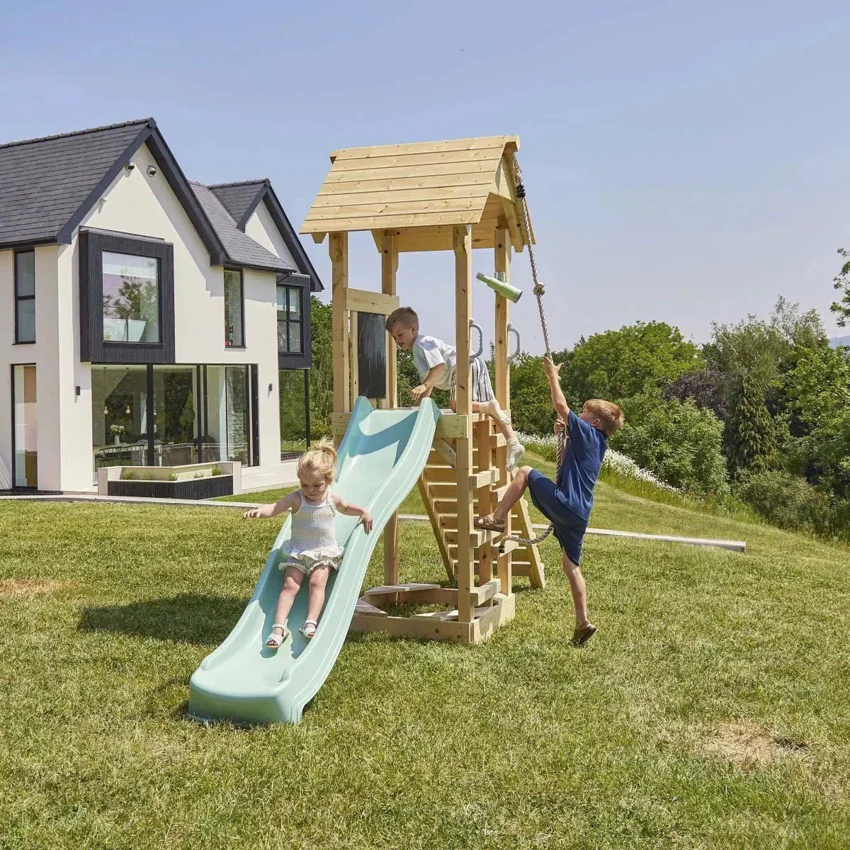 The Best Climbing Frames for Small Gardens